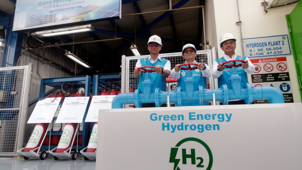 Pertama Di Indonesia, PLN Produksi Green Hydrogen 100 Persen Dari EBT ...